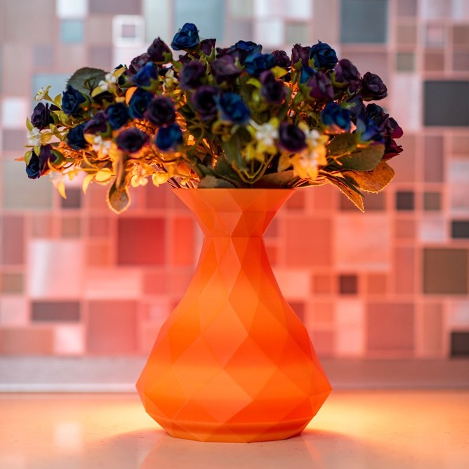 Vaza Geometrica Lambo | Decor Modern pentru Birou & Casa